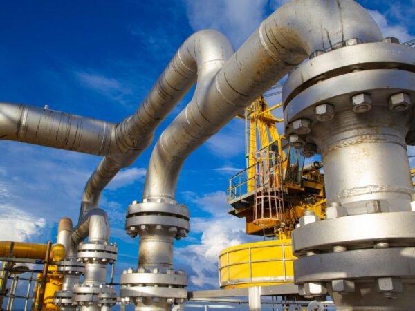 Pengukuran Ketebalan Pipa dengan Thickness Meter pada Industri Minyak ...